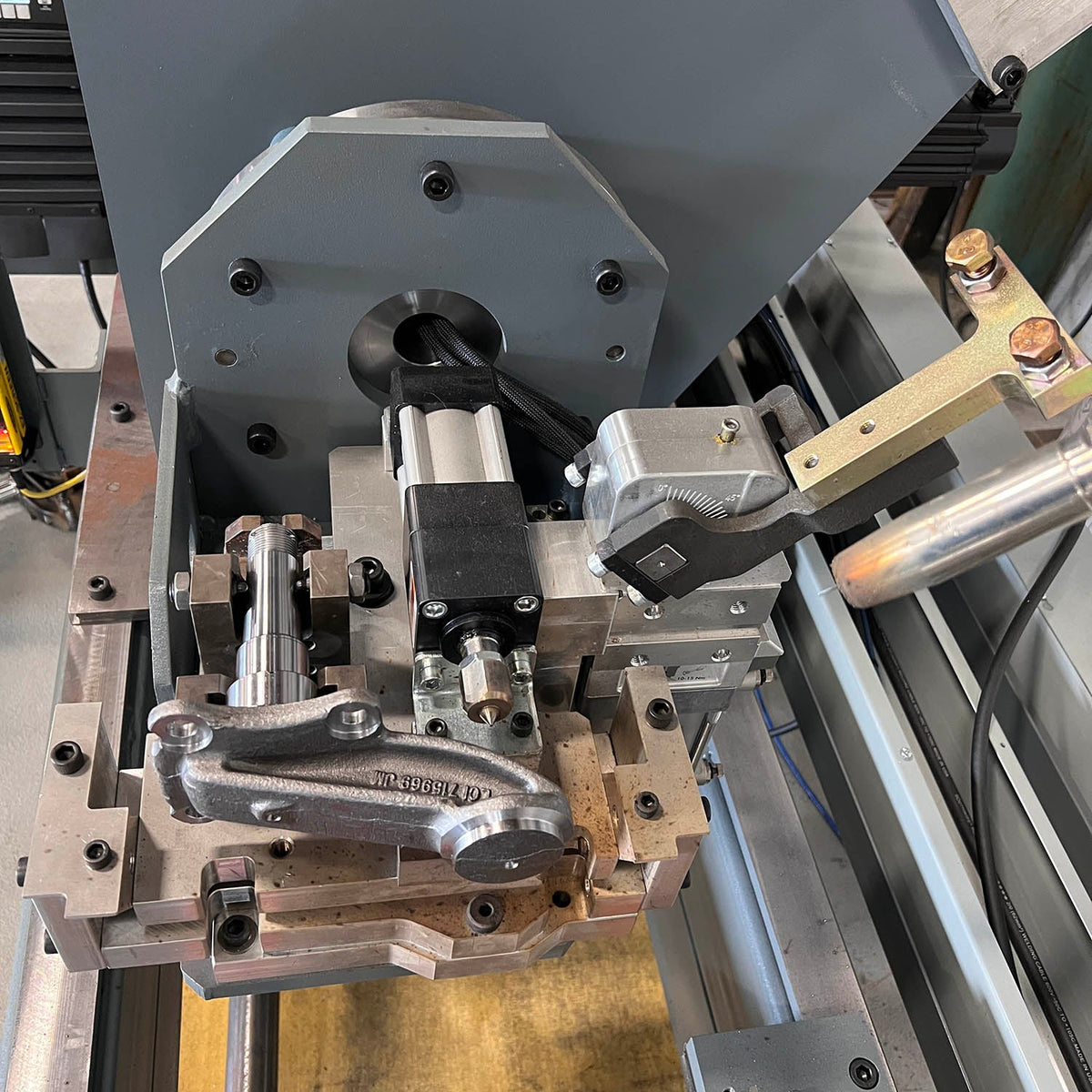 Welding Fixtures and Positioning Equipment